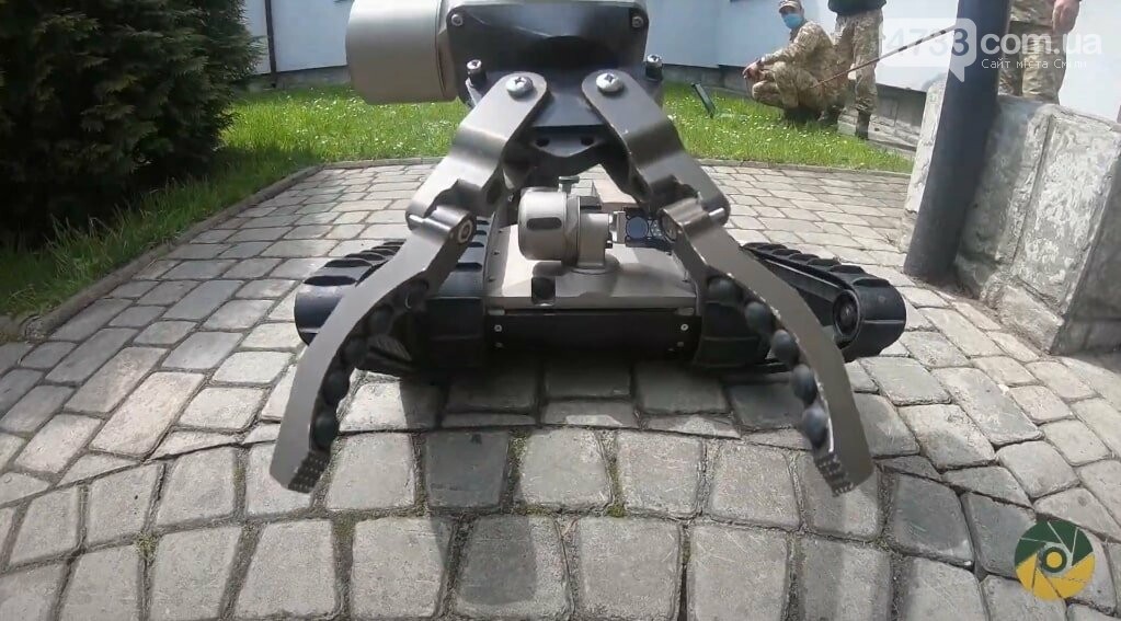 Українські курсанти практикуються з iRobot 510 PackBot | Новини